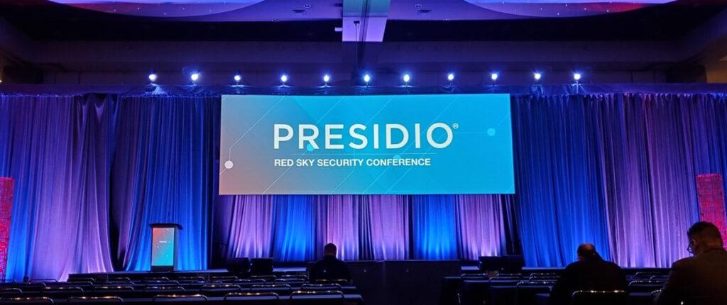 Projector Screen Sizes: 5 to 30'? What is Best for My Event?